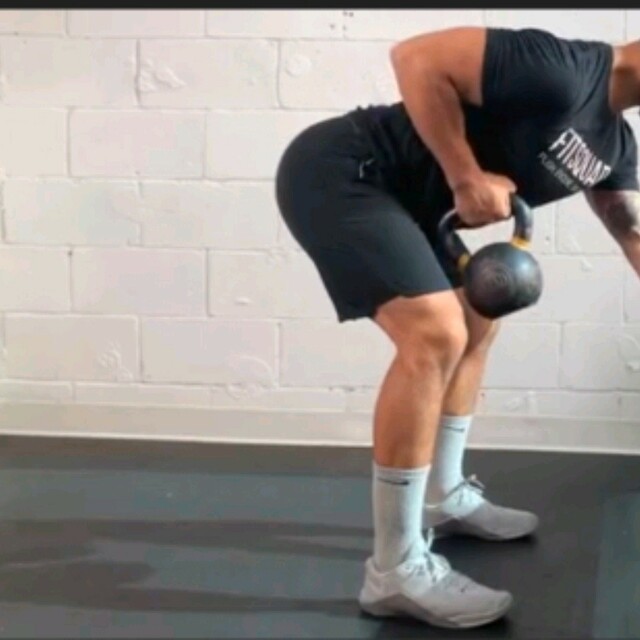 3 point row by Xexu Lara - Ejercicio Cómo hacerlo - Skimble