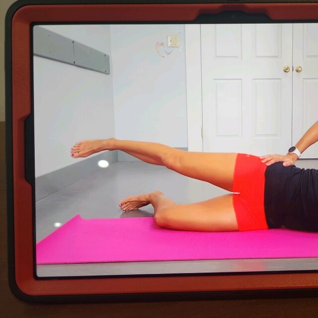 Side Leg Lifts by James Claus - Exercise How-to - Skimble