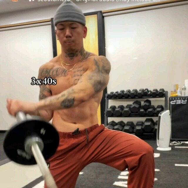 Kneeling Landmine Woodchoppers by Abigail Harris - Exercise How-to ...