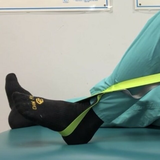 Knee Flexing#1 by Allan B. - Exercise How-to - Skimble