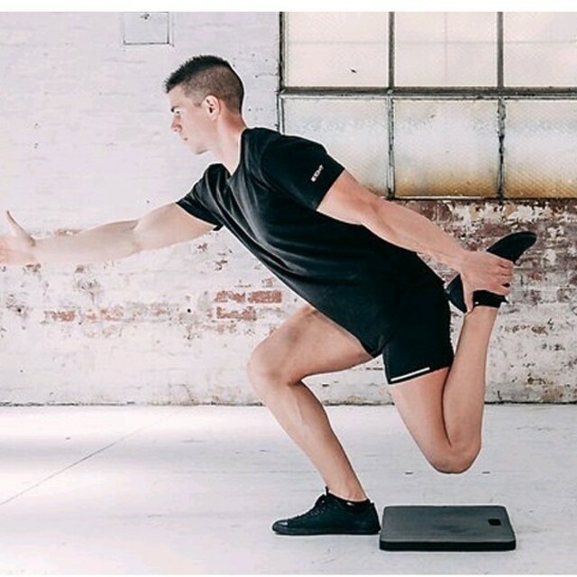 Skater Squat Advanced by Alex 🌊. - Exercise How-to - Skimble