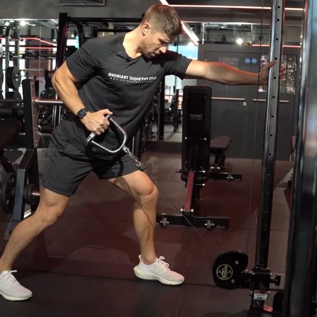 One Arm Cable Row (R) by Ömer Köseoğlu - Exercise How-to - Skimble