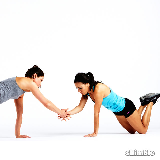 Up Down High Fives - Exercise How-to - Skimble Workout Trainer