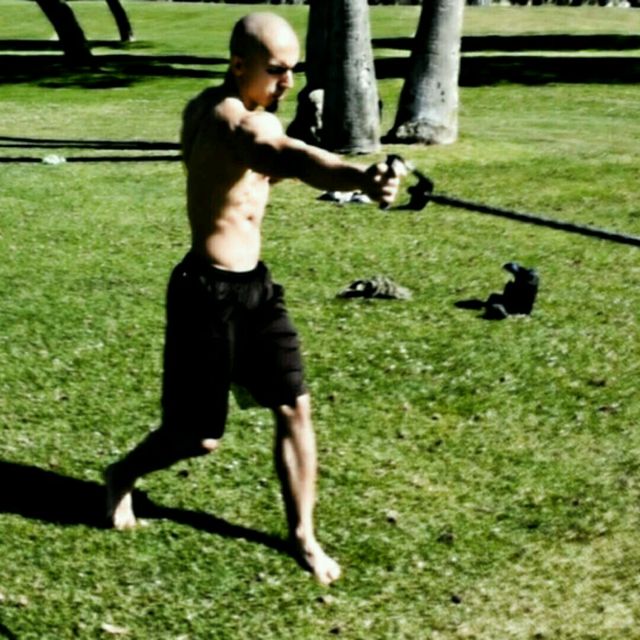 Resistance Band Straight Punch by Alonzo Brown - Exercise How-to - Skimble