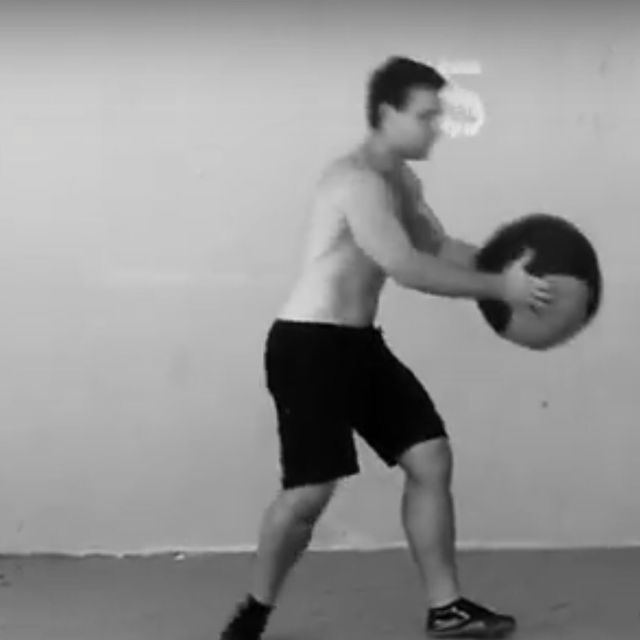 Medicine Ball Rotational Slam by Nacho S. - Exercise How-to - Skimble