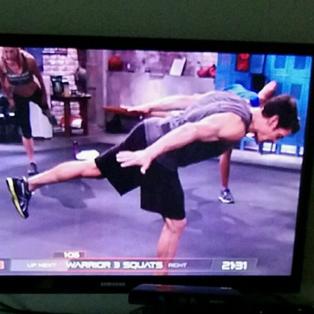 Warrior 3 SQUATS Right by Nick R. - Exercise How-to - Skimble