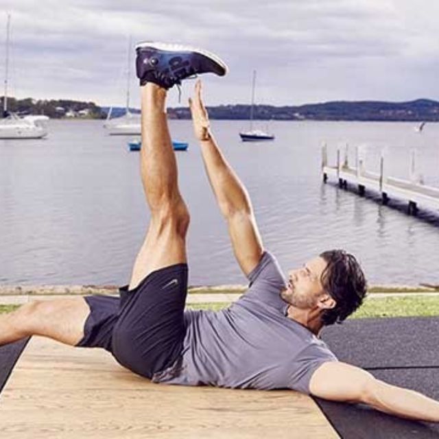 D Star To Touch Sit Uo by Damien R. - Exercise How-to - Skimble
