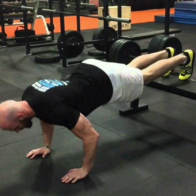 Decline Push-Ups by Christian Claudiu - Exercise How-to - Skimble