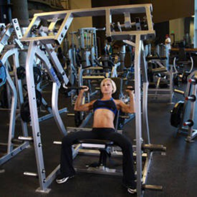 Military Press by Sandra Silva - Exercise How-to - Skimble