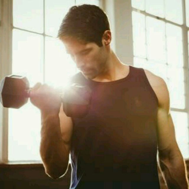 Single Arm Curl by Chad Hunter - Exercise How-to - Skimble