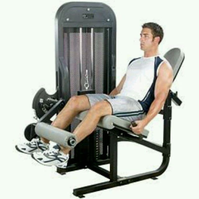 Leg Extensions by Silas Eisenback - Exercise How-to - Skimble