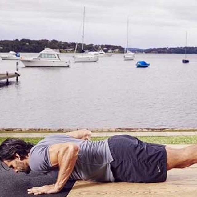 Push Up Roll by Damien R. - Exercise How-to - Skimble