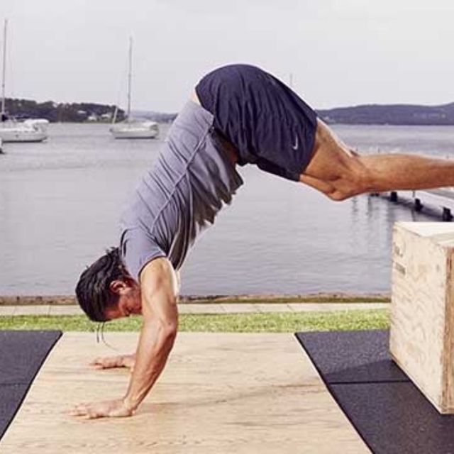 Pike Press Elevated Feet by Damien R. - Exercise How-to - Skimble