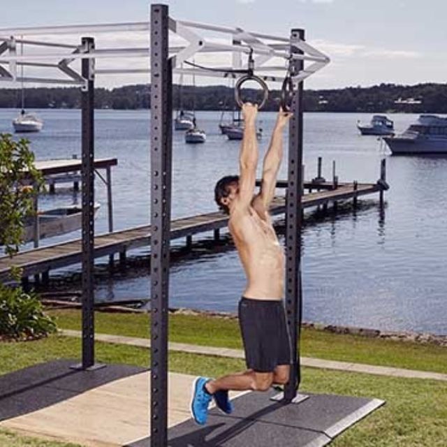 One Hand Chin Up Two Finger Assist by Damien R. - Exercise How-to - Skimble