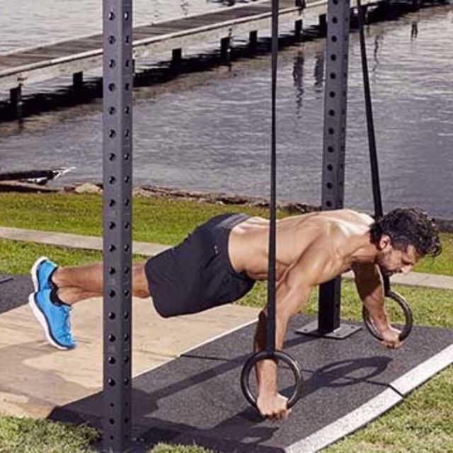 Pec Fly One Leg Crossed by Damien R. - Exercise How-to - Skimble