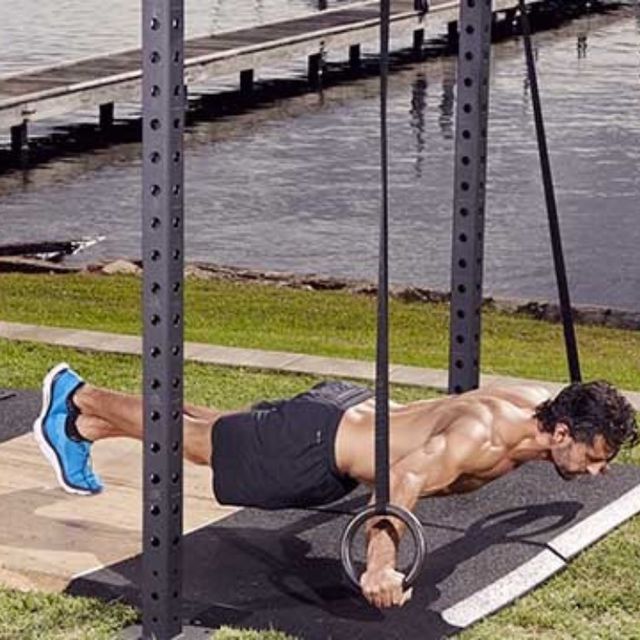 Pec Fly One Leg Crossed by Damien R. - Exercise How-to - Skimble