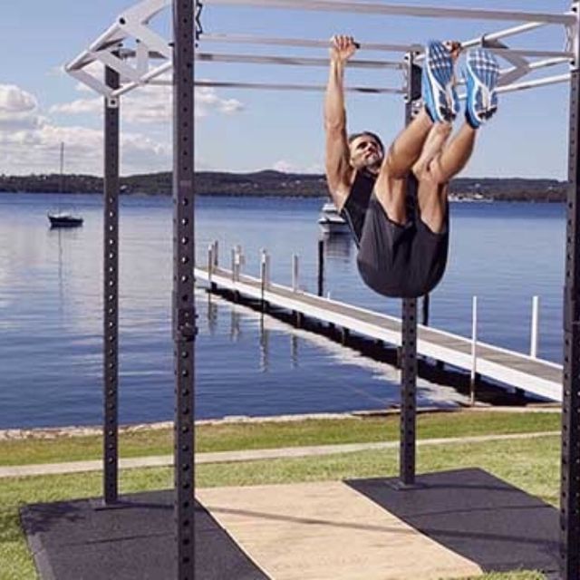 Hanging Leg Raise by Damien R. - Exercise How-to - Skimble