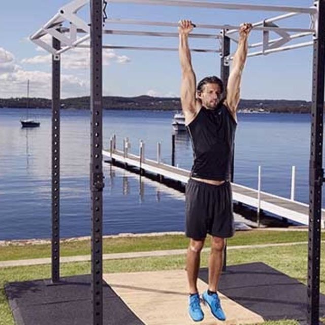 Hanging Leg Raise by Damien R. - Exercise How-to - Skimble