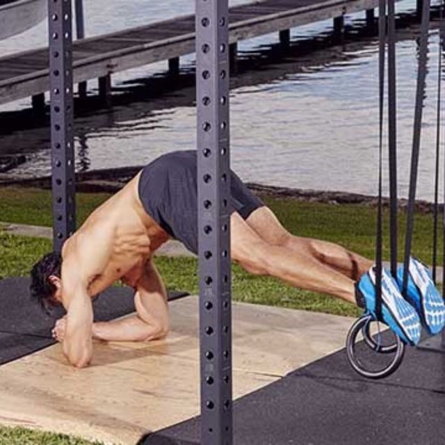 Plank To Pike Feet In by Damien R. - Exercise How-to - Skimble