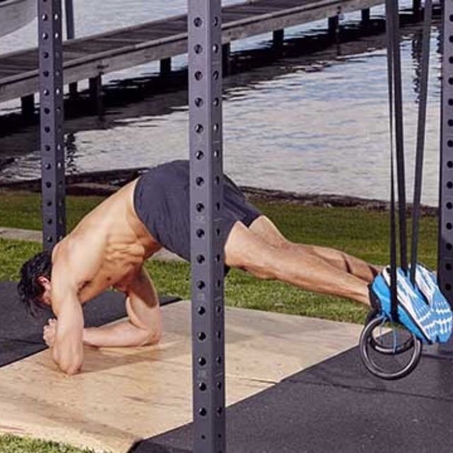 Plank To Pike Feet In by Damien R. - Exercise How-to - Skimble