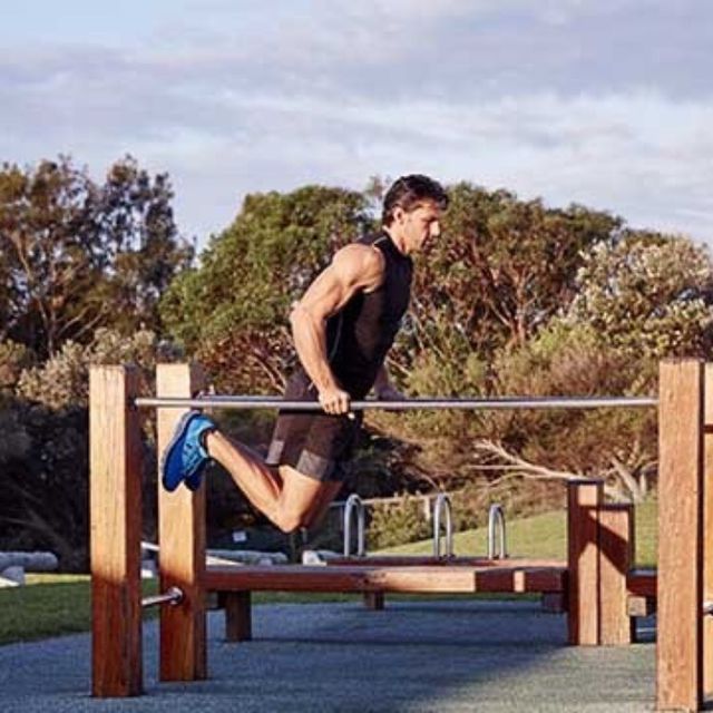 Bar Jumping Dips by Damien R. - Exercise How-to - Skimble