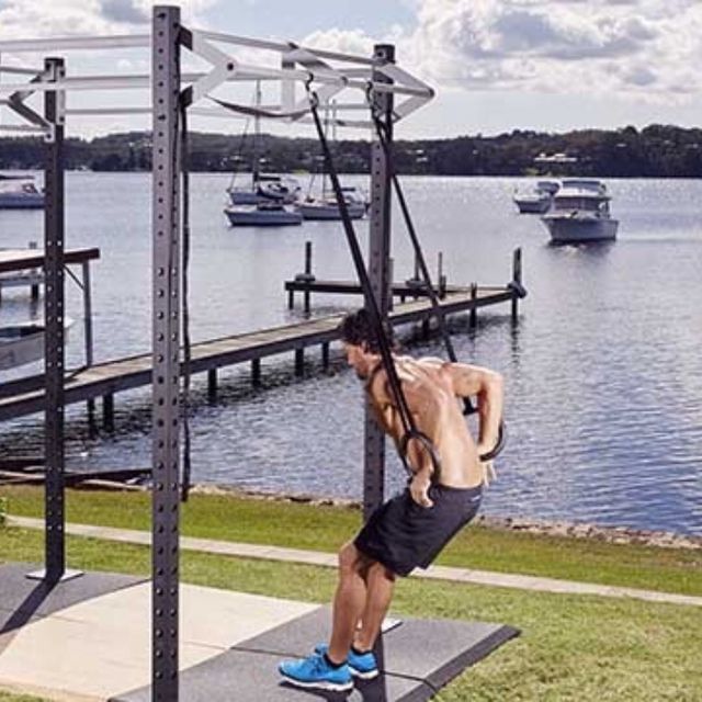 Muscle Up Feet On The Ground by Damien R. - Exercise How-to - Skimble