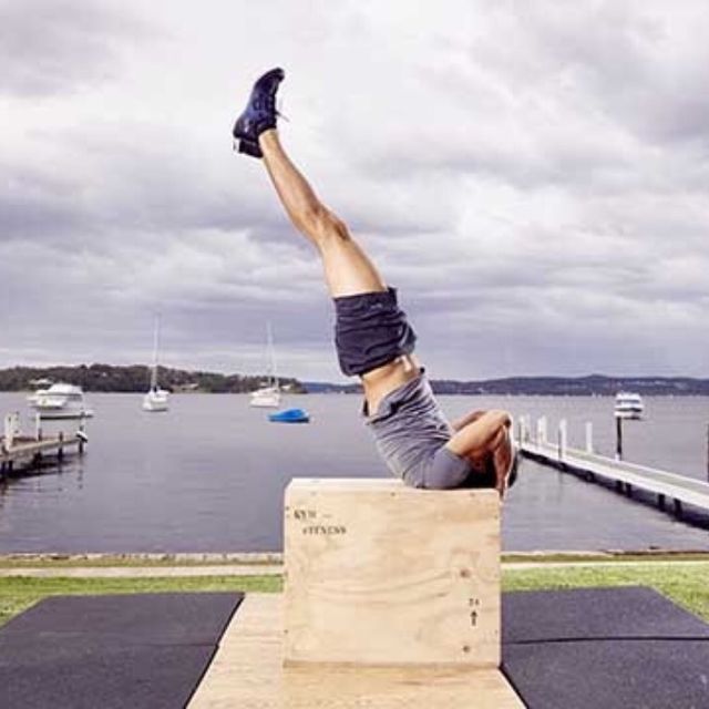 Dragonfly Situps by Damien R. - Exercise How-to - Skimble