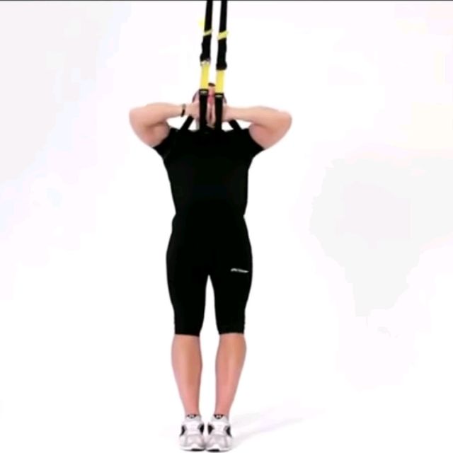 Trx Triceps Al Pecho by Ignacio Fridericksen - Ejercicio Cómo hacerlo - Skimble