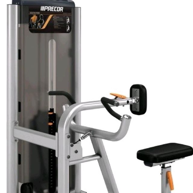 Seated Row by Daan P. - Exercise How-to - Skimble Workout Trainer