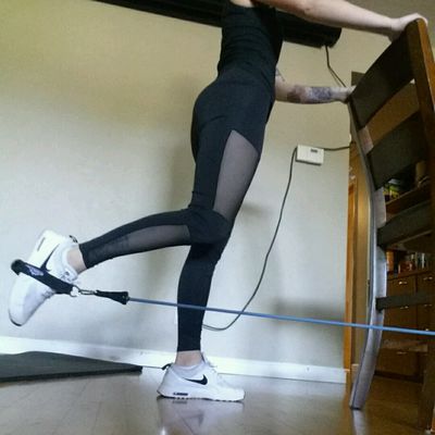 Banded Leg Kick Back by Lucy M. - Exercise How-to - Skimble