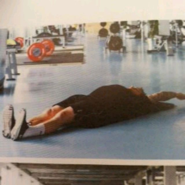 V-crunch by Tobias Kastrup - Exercise How-to - Skimble