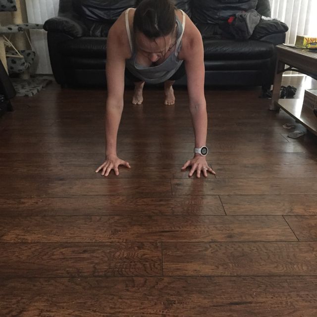 Plank Walk by Jessie Whitley - Exercise How-to - Skimble