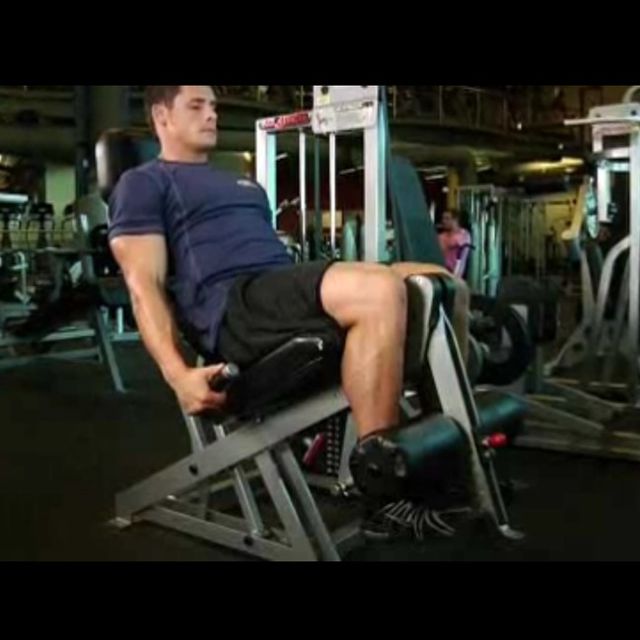 Leg Extensions by 𝓐𝓷𝓲𝓽𝓪 🦋 - Exercise How-to - Skimble