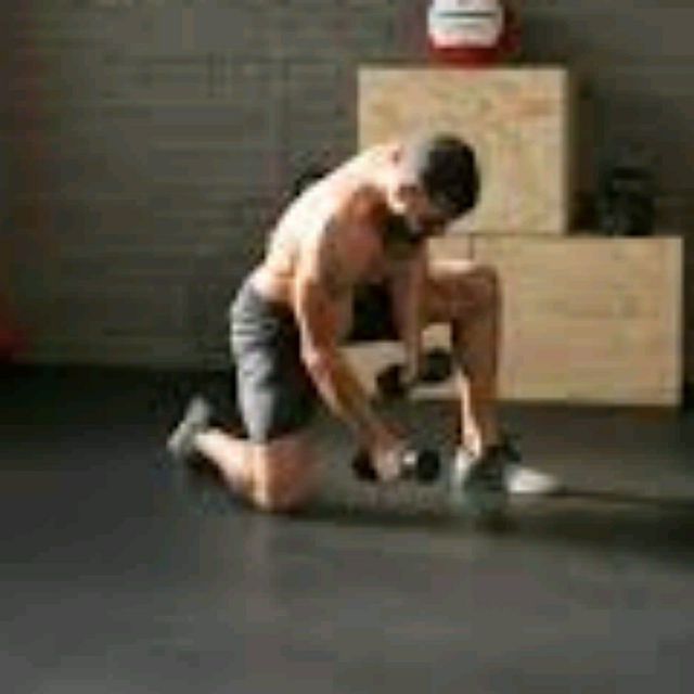 Ground And Punch by Rashan Collins - Exercise How-to - Skimble