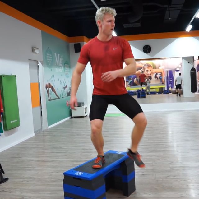 Reverse Step Up by 𝓐𝓷𝓲𝓽𝓪 🦋 - Exercise How-to - Skimble